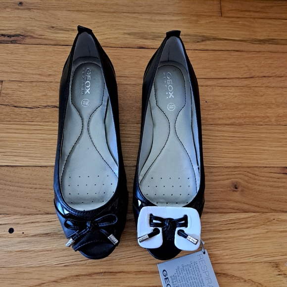 Geox | Shoes | Geox Respira Black Open Toe Flats | Poshmark